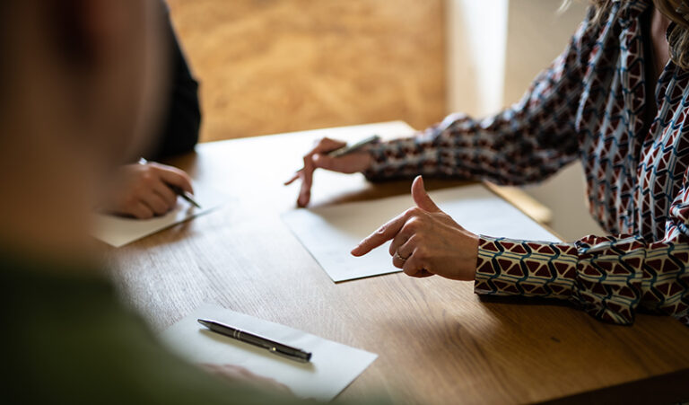 HOA Violation Process: What's The Right Way To Handle HOA Violations?